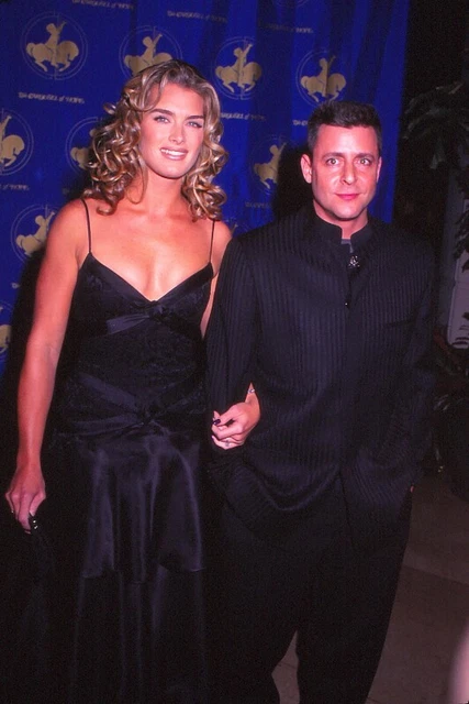 DIA BROOKE SHIELDS et Judd Nelson 1996 format Ko photographe P14-29-3-4 ...