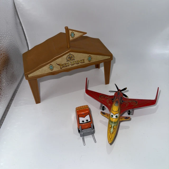 DISNEY PIXAR CARS Planes Ishani Pit Row Gift Pack Diecast 1:55 Combine ...