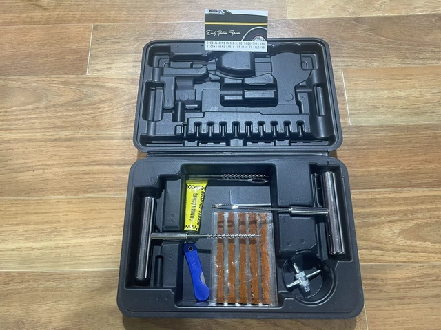 EMERGENCY TYRE REPAIR Tubeless Puncture Kit Ford Holden Chrysler ...