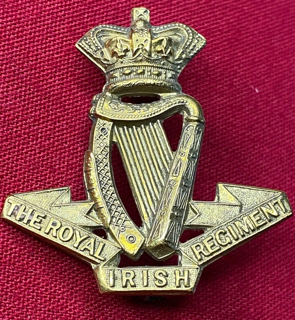 ROYAL IRISH REGIMENT British Military Cap badge - All brass - QVC £4.49 ...