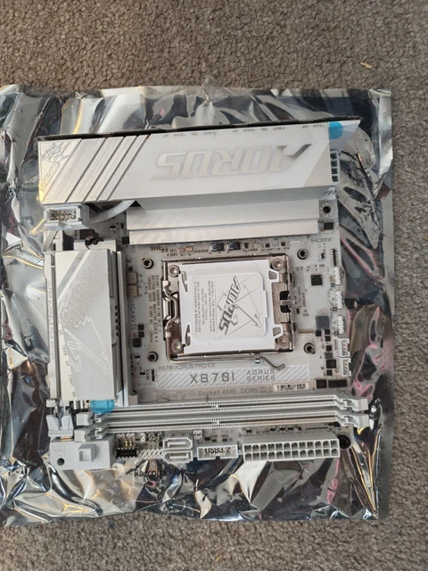 GIGABYTE AORUS X870I Pro Ice Socket AM5 AMD Motherboard Mini ITX DDR5 £ ...