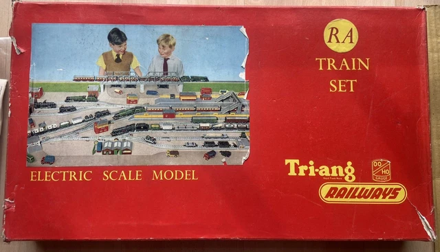 TRI-ANG RA ELECTRIC Train Set, Loco & Tender, Battery Box, Rare ...