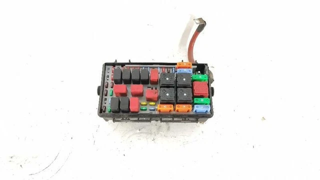 MODULE DE BOITE a fusibles pour FIAT GRANDE PUNTO 55kw Diesel 2007 ... MODULE DE BOITE a fusibles pour FIAT GRANDE PUNTO 55kw Diesel 2007 ...