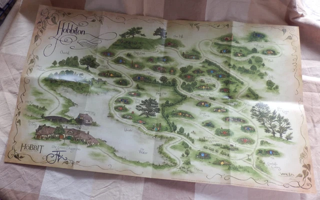 LORD OF THE Rings / Hobbit Weta map of Hobbiton - signed £40.00 ...