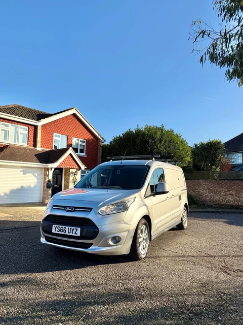 FORD TRANSIT CONNECT Lwb , ULEZ Compliant , loaded by with extras, low ...