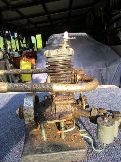 VINTAGE LARGE 2 Stroke Model Petrol Engine Boat, Plane, Or Car ? £250. ...