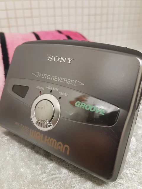RARE,CLASSIC,SONY WM-EX362 MEGA Bass/Groove Walkman. Fully Serviced. £ ...