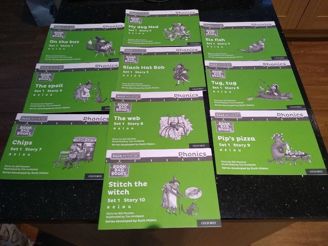 READ WRITE INC Phonics green books set 1 x10 books black and white £15. ...
