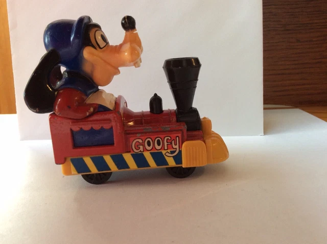 VINTAGE WALT DISNEY Goofy In A Matchbox Train Series 10 Made In Hong ...