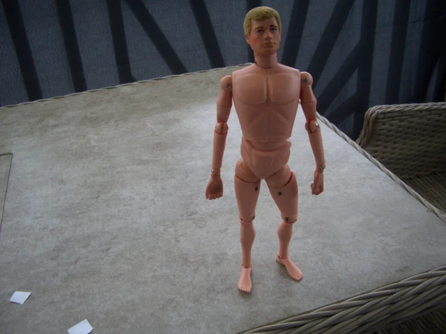 VINTAGE ACTION MAN FLOCK HAIR GRIPPING HANDS FIGURE 1973 (b) £35.00 - PicClick UK