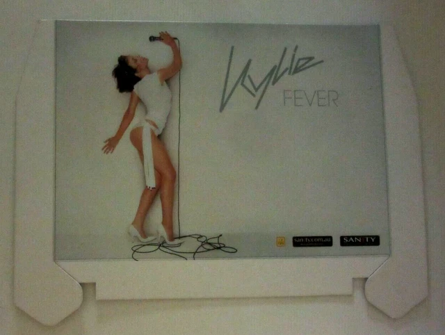 KYLIE MINOGUE 2001 Original Countertop Display (Never Folded) EUR 46,92 ... KYLIE MINOGUE 2001 Original Countertop Display (Never Folded) EUR 46,92 ...