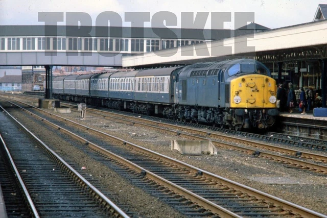 35MM SLIDE BR British Rail Diesel Loco Class 40 40042 Rhyl 1979 ...