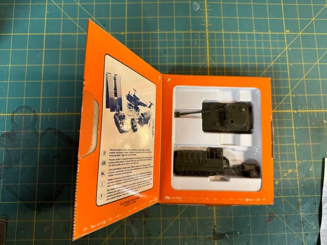 ROCO # 467 US Artillery Set, HO 1/87 M109, M548 Ammo carrier, trailer ...