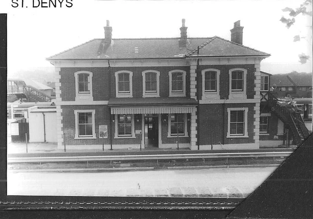 ST DENYS RAILWAY Station - Hants - 1989- Photo Print In Sleeve ...
