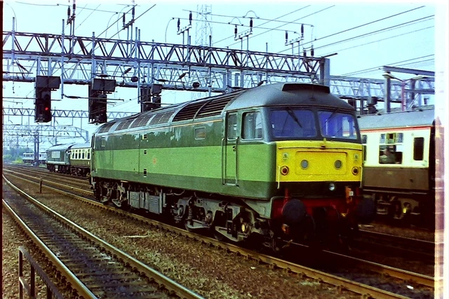 35MM RAILWAY COLOUR Negative Class 47 488 at Crewe £1.95 - PicClick UK