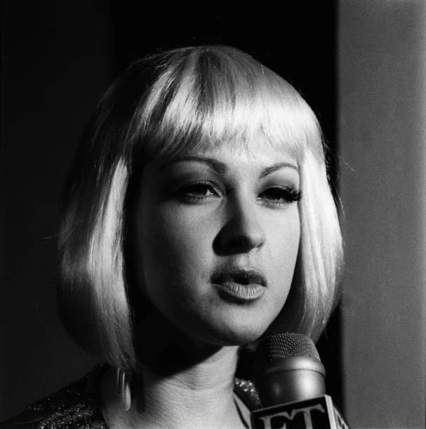 SINGER SONGWRITER ACTRESS Cyndi Lauper Attends A 'The Wall' Concer- Old ...