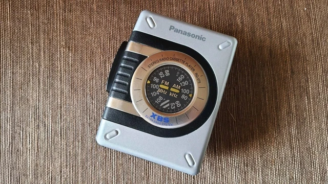 WALKMAN RADIO Stereo Cassette Player Panasonic Rq-V75 EUR 30,00 ...