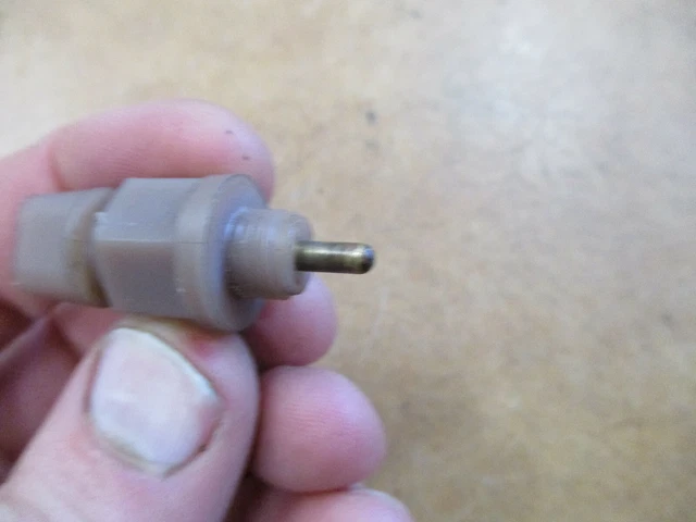HOLDEN TORANA LX Uc Brake Proportioning Valve Brake Fail Warning Light ...
