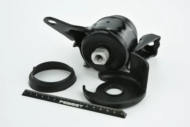 RIGHT ENGINE MOUNT (Hydro) For TOYOTA NOAH/VOXY AZR6# Engine Mounts ...