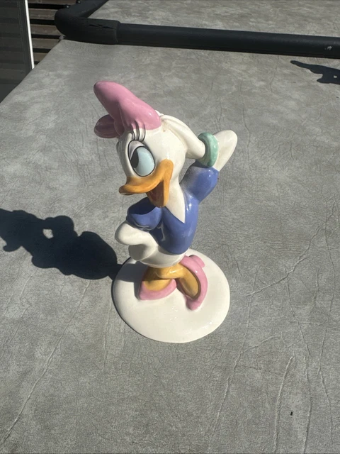 DISNEY ROYAL DOULTON Daisy Duck The Mickey Mouse Collection Disney £10. ...