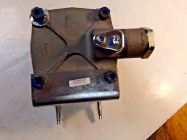 BENDIX R-12 BRAKE Valve 909762 Modulator w/ Mounting Bracket $136.00 ...