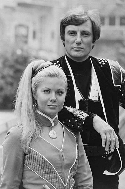 SOUTH AFRICAN BORN Actress Glynis Barber & Actor Paul Darrow 1981 OLD ...