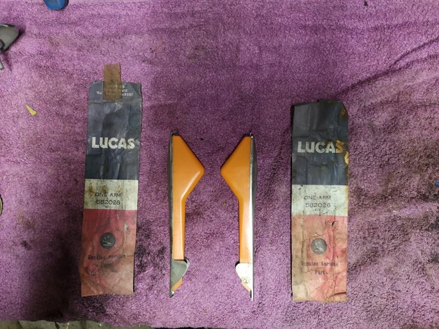 PAIR OF SEMAPHORE Trafficator Arms Lucas SF 80 Morris Minor MM Series ...