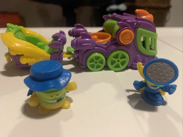 SUPERZINGS SUPERTHINGS SERIES 5 Car And Trailer With Two Figures Bundle ...
