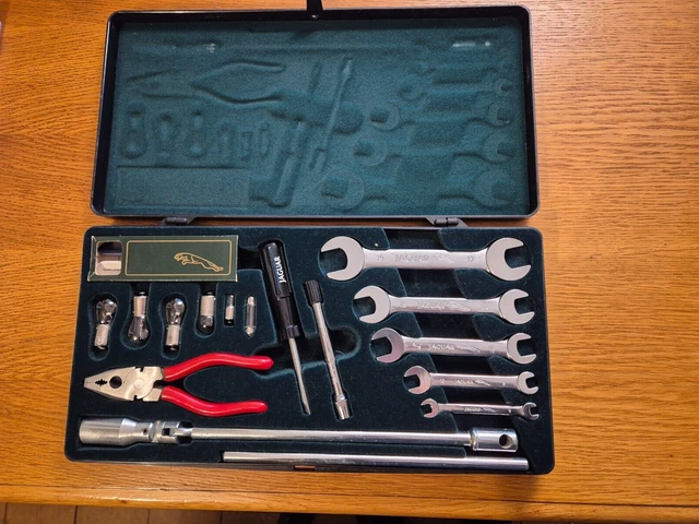 JAGUAR XJ6/XJ40/X300/XJS/XJ12/XJSC ORIGINAL and COMPLETE Tool Kit £78. ...