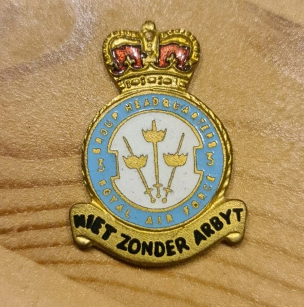RAF ROYAL AIR Force Enamel Squadron Badge - 3 Group Headquarters - QC £ ...