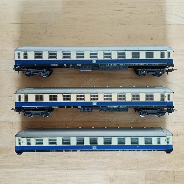 HO GAUGE LIMA Joblot, German DB 1st Class Passenger Coaches £19.89 ...