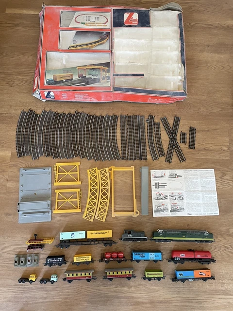 1970S LIMA MODELS Train Container Unloader & Banked Bridge - Vintage ...