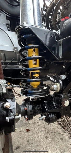 LAND ROVER DEFENDER 90 110 Discovery Old Man Emu Shock Kit £485.00 ...