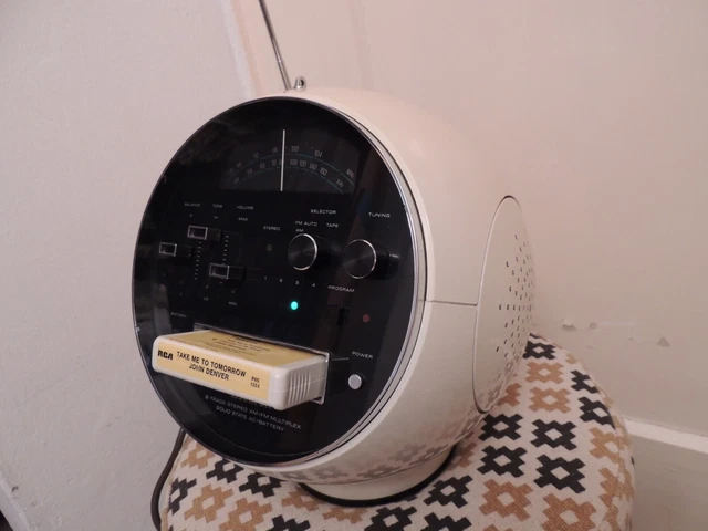 WELTRON 2001 MODELL: 8-Spur Stereo Am/Fm Radio Selten Spaceball EUR 299 ...