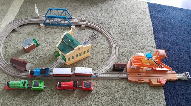 THOMAS THE TANK Engine Tomy Trackmaster Sodor Quarry Loader & Adventure ...