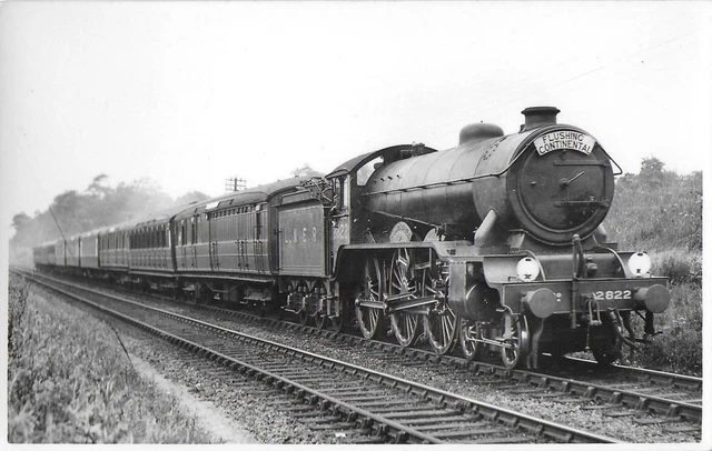 RAILWAY PHOTO LNER B17 2822 Alnwick Castle Manningtree Flushing ...