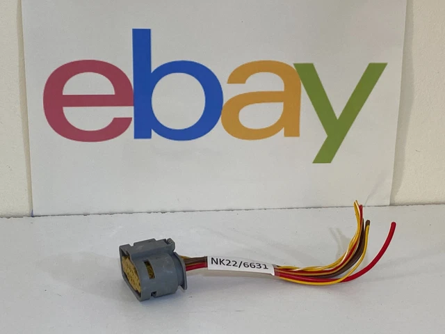 GENUINE MERCEDES-BENZ WIRING Loom Harness Plug Connector A0525456026 ...