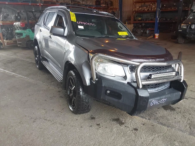 HOLDEN COLORADO REAR Bar Brkt/Reinforcement Bumper Bracket (Rh Side ...