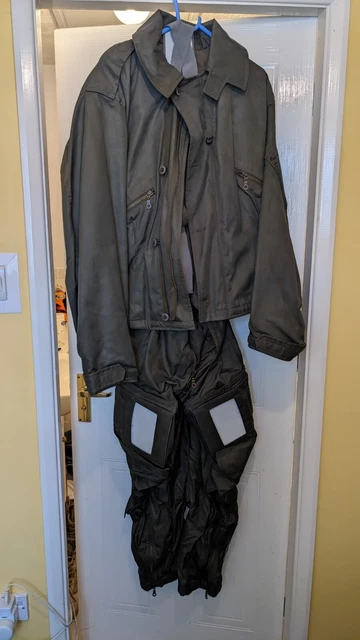 RAF AIRCREW / pilots cold weather flying jacket Mk3 size 8 + trousers £ ...