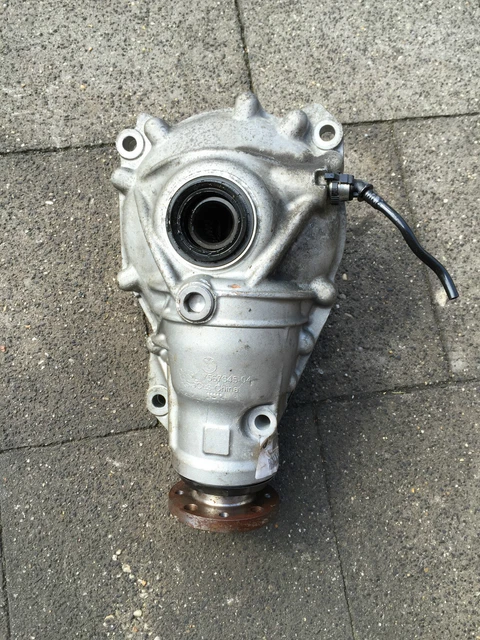 BMW E90 E91 E92 325xi 328xi Front Axle Drive Differential I =3,38 TN ...