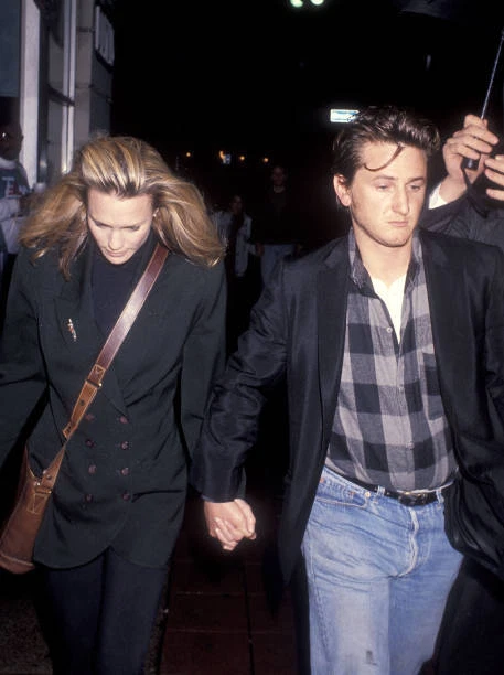 ACTRESS ROBIN WRIGHT actor Sean Penn at the Final Analysis We- 1992 Old ...