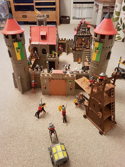 PLAYMOBIL MASSIVE VINTAGE Custom built Castle 3666, including a Church ...