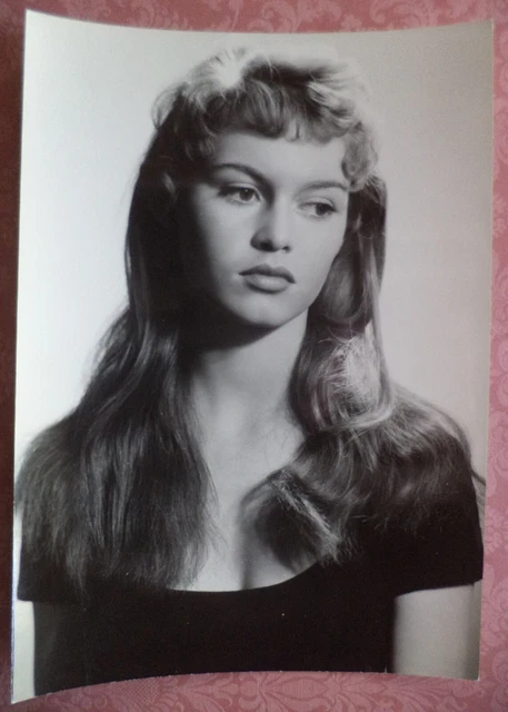 PHOTO ARGENTIQUE PRESSE portrait BRIGITTE BARDOT débutante (13 x 18 cm ...