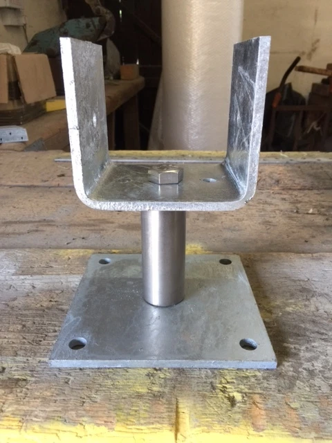 TIMBER POST SHOES, Galv 100Mm Wide Top Cup And 150X150 Sq Big Foot Base ...