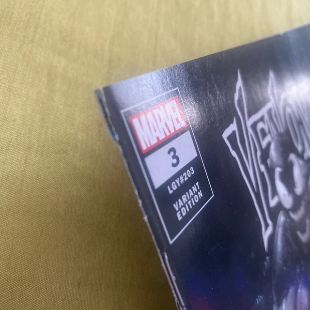 MARVEL COMICS VENOM Issue #3 Clayton Crain Variant RARE Symbiote ...