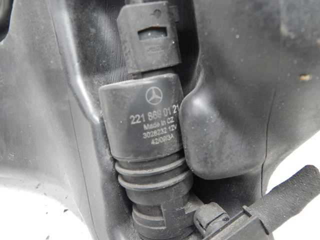 MERCEDES C200 MK3 W204 Saloon 4Dr 07-14 Washer Bottle & Motor ...