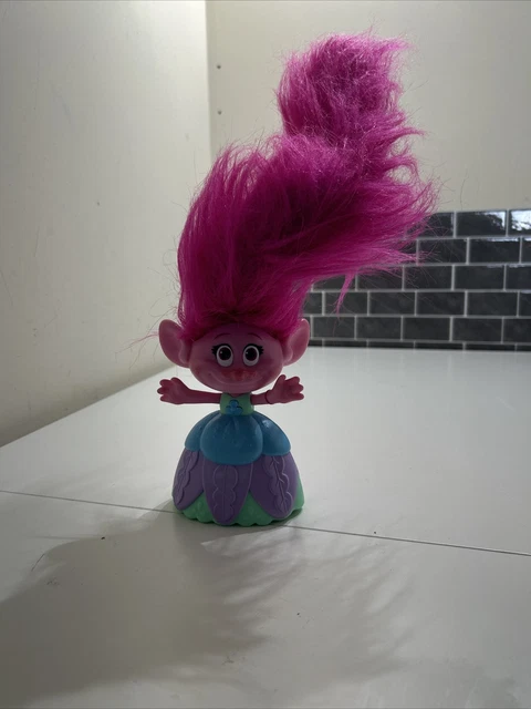 PRINCESS POPPY FROM Trolls Movie Light Up and Sound Long Haired Doll ...