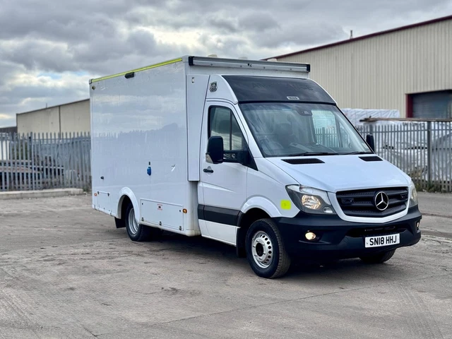 MERCEDES SPRINTER 519 Van Box 3.0 Ambulance Camper Chassis Recovery Low ...