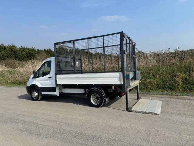 FORD TRANSIT 2.0 350 EcoBlue transit tipper tail lift 2dr Diesel Manu ...