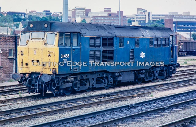 ORIGINAL RAILWAY SLIDE: Class 31 Diesel 31438 at Norwich 1991 D-2285 £3 ...